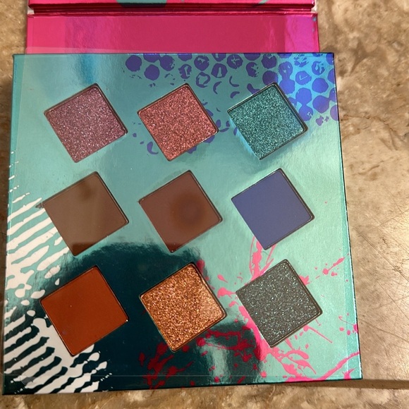 Hank & Henry | Makeup | New Hank And Henry In Living Color Palette ...